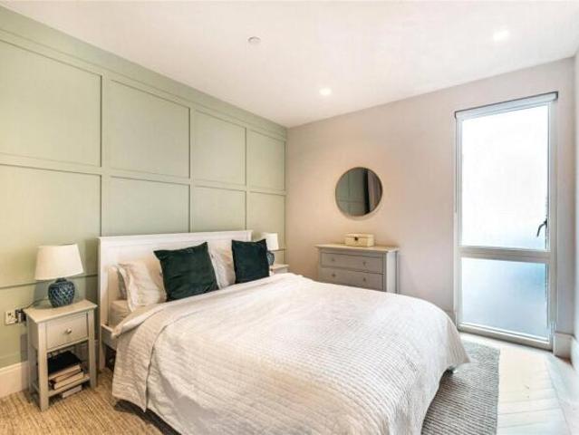2 bedroom apartment for rent in Kidderpore Avenue, London, NW3