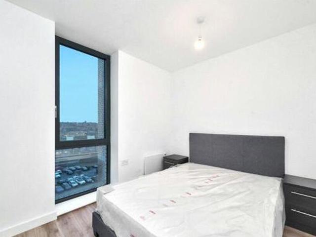 2 Bedroom Apartment For Rent In Kimpton Road, Luton