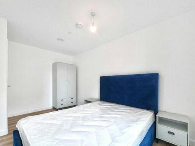 2 Bedroom Apartment For Rent In Kimpton Road, Luton