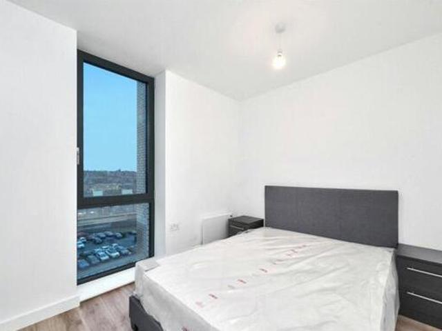 2 Bedroom Apartment For Rent In Kimpton Road, Luton