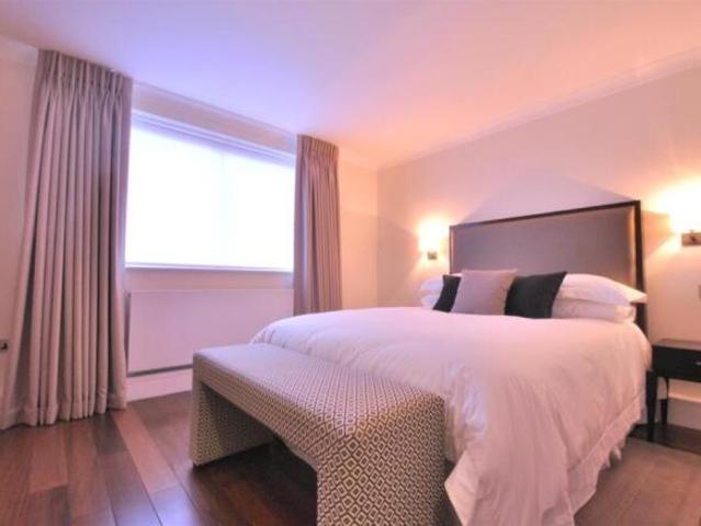 2 bedroom apartment for rent in Kinnerton Street, Knightsbridge, SW1X