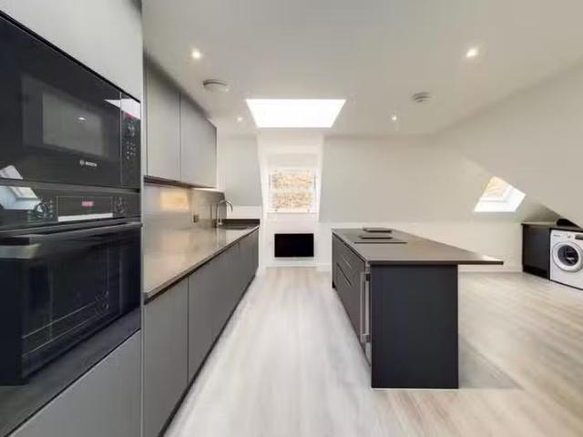 2 bedroom apartment for rent in Kinnik Apartments, Chislehurst.