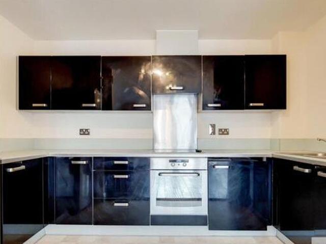 2 Bedroom Apartment For Rent In King George Crescent, Wembley