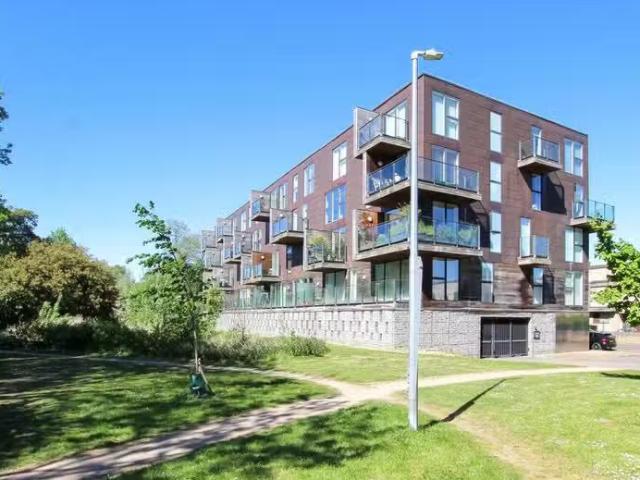 2 bedroom apartment for rent in Kingfisher Way, Cambridge, CB2