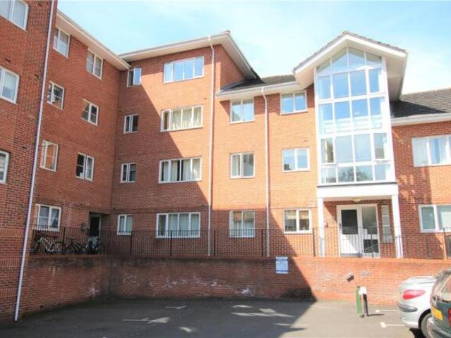 2 bedroom apartment for rent in Kings Oak Court, Queens Road, Reading, Berkshire, RG1