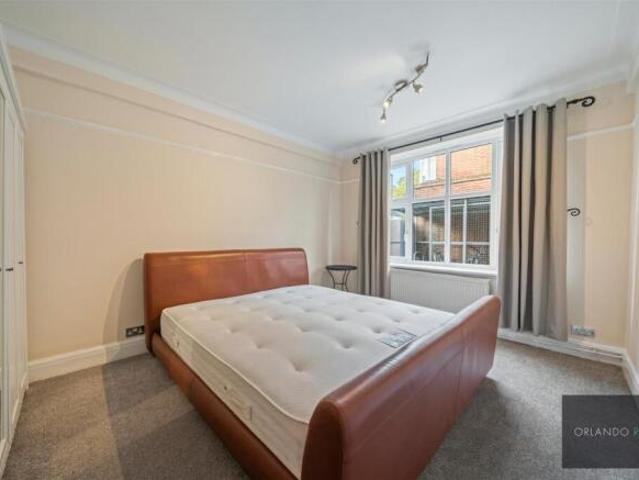 2 bedroom apartment for rent in Kings Avenue, Clapham, SW4