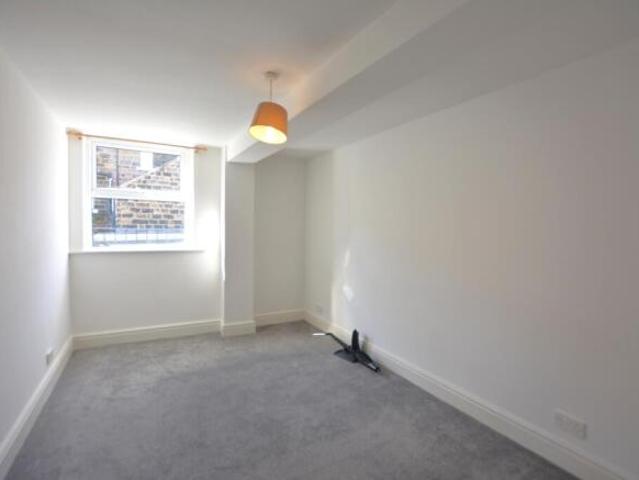2 bedroom apartment for rent in Kings Court, 98 Kings Road, Harrogate, North Yorkshire, HG1