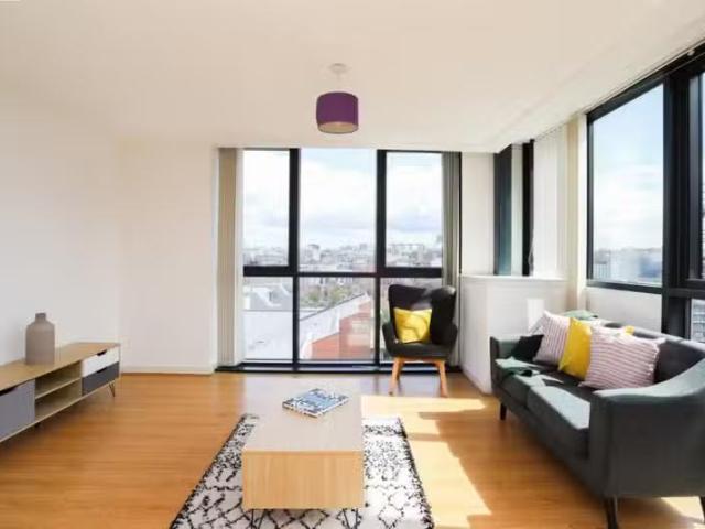 2 bedroom apartment for rent in Kings Dock Mill, Liverpool Liv.