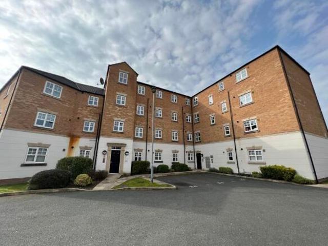 2 bedroom apartment for rent in Kings Road, Audenshaw, M34