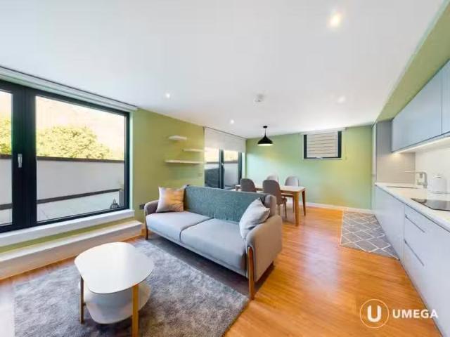 2 bedroom apartment for rent in Kings Stables Road, Grassmarke.
