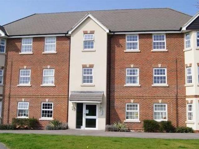 2 bedroom apartment for rent in Kirby Drive Bramley Hampshire RG26