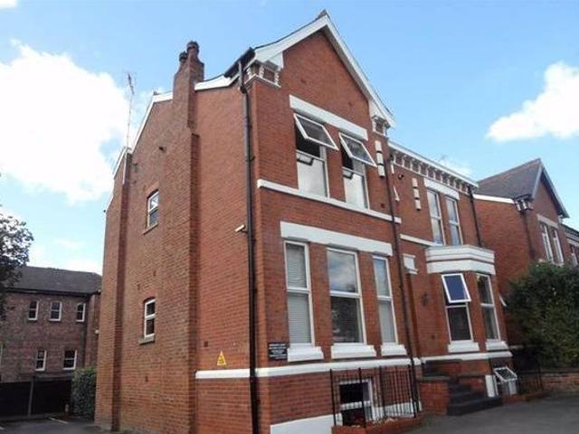 2 bedroom apartment for rent in Lyndhurst Court Chorlton M21