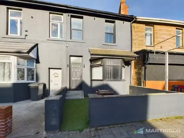2 bedroom apartment for rent in Lytham Road, Blackpool, FY1