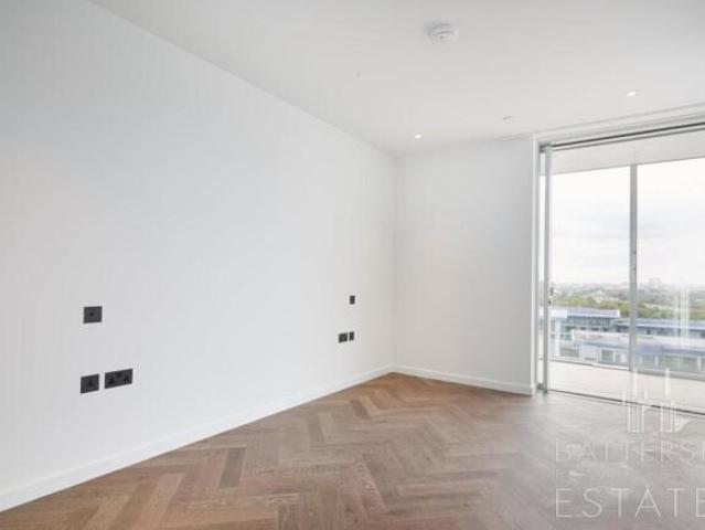 2 bedroom apartment for rent in L 000860, 8 Circus Road West, Battersea, SW11