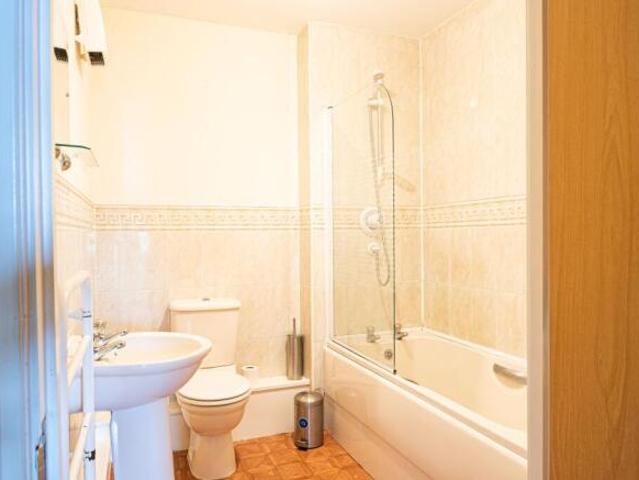 2 bedroom apartment for rent in Lakeside Boulevard, DN4