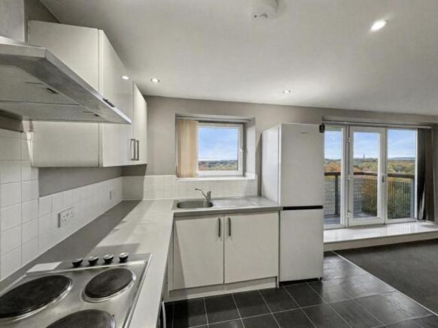2 bedroom apartment for rent in Lakeside Rise, 12 Lakeside Rise, M9