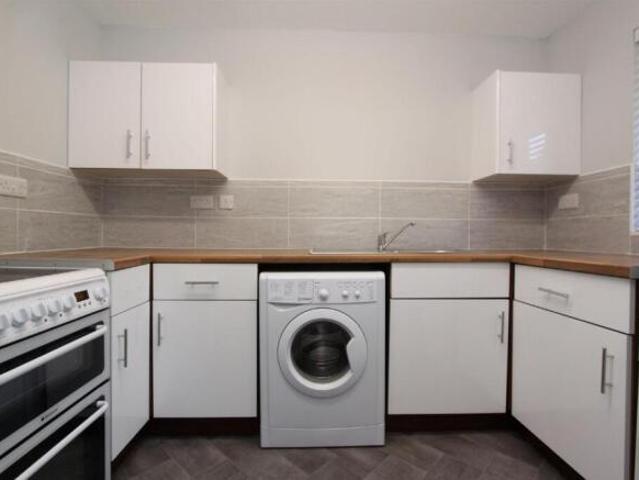 2 bedroom apartment for rent in Finch Close, Laira, Plymouth, PL3
