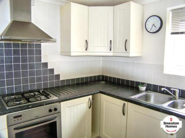 2 bedroom apartment for rent in Lambhay Street, PL1