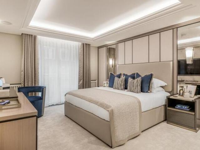 2 bedroom apartment for rent in Lancelot Place, Knightsbridge, London, SW7