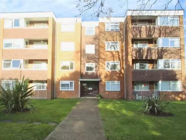 2 bedroom apartment for rent in Lansdowne Road, Worthing, BN11