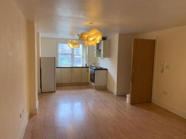 2 bedroom apartment for rent in Lark Lane, Liverpool DUPLEX APARTMENT, L17