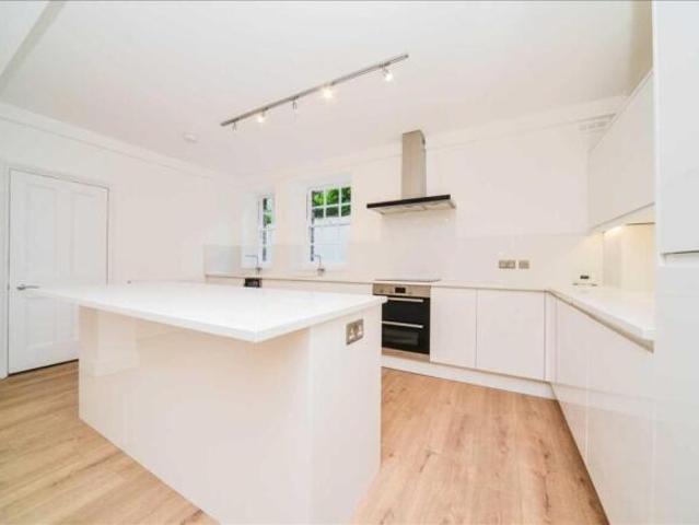 2 bedroom apartment for rent in Lee Park, London, SE3