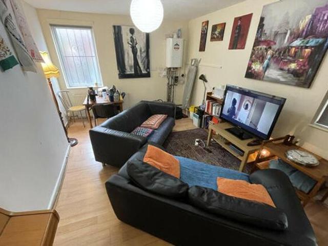 2 Bedroom Apartment For Rent In Leeds, West Yorkshire