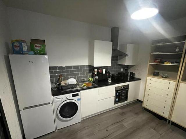2 Bedroom Apartment For Rent In Leigh, Lancashire