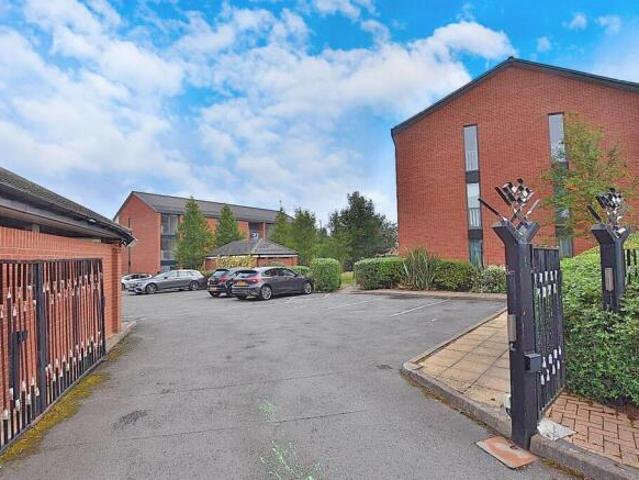 2 bedroom apartment for rent in Liana Gardens, Wolverhampton, WV2