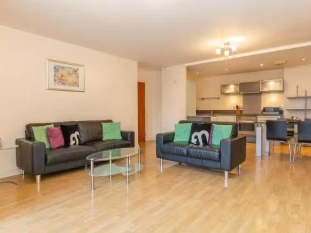 2 bedroom apartment for rent in Liberty Place, Sheepcote Stree.