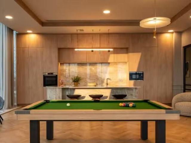 2 bedroom apartment for rent in Lighthaus, William Jessop Way.
