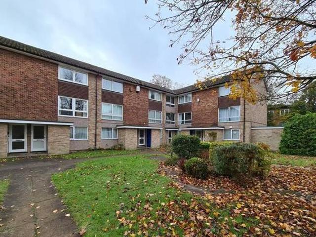 2 bedroom apartment for rent in Lima Court Bath Road RG1