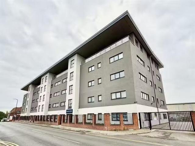 2 bedroom apartment for rent in Lincoln House, Bolton, BL3