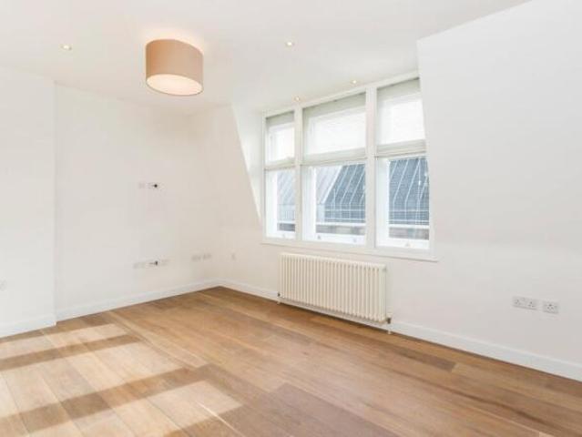 2 bedroom apartment for rent in Lisle Street, Chinatown W1, WC2H