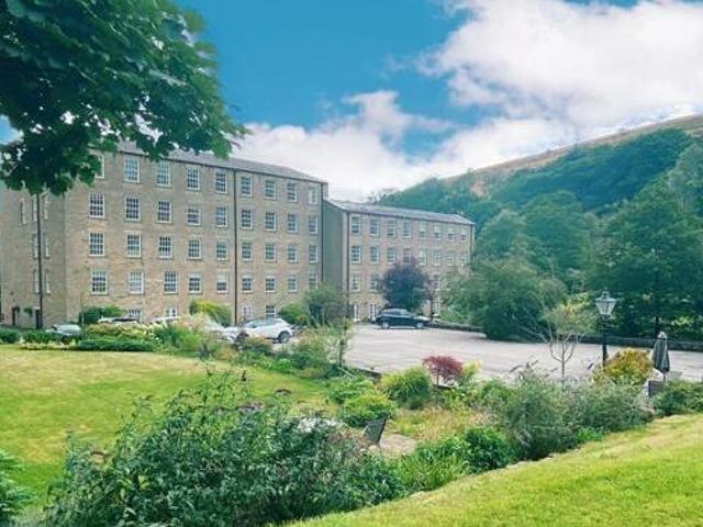 2 Bedroom Apartment For Rent In Little Hayfield