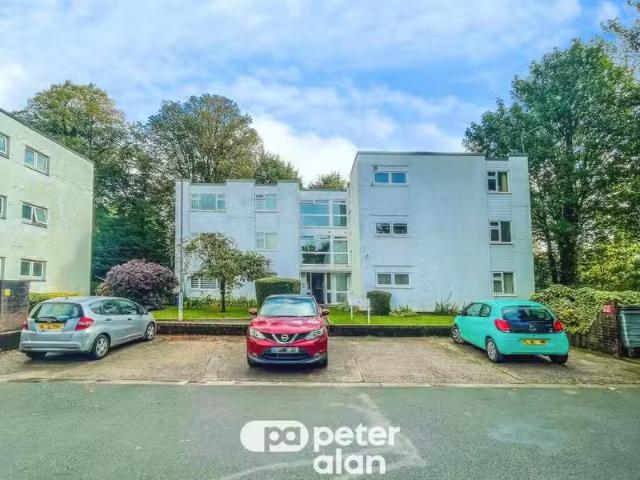 2 bedroom apartment for rent in Llanishen Court, CF14