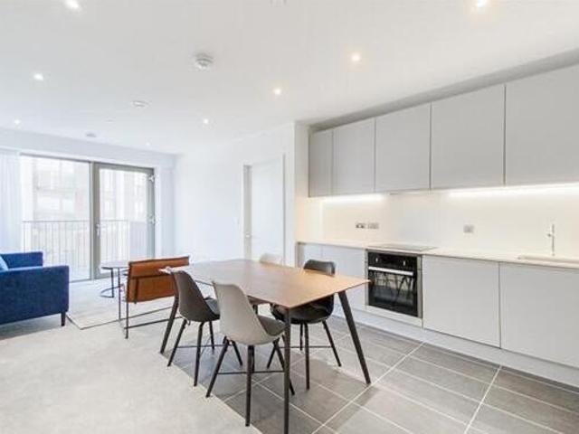 2 Bedroom Apartment For Rent In Local Crescent
