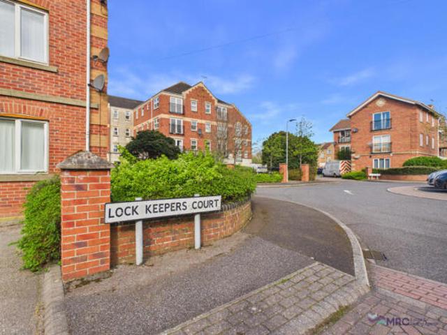 2 bedroom apartment for rent in Lock Keepers Court, Victoria Dock, Hull, HU9