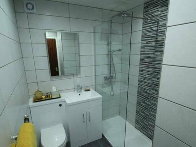 2 bedroom apartment for rent in Loanhead Road Linwood PA3 3QN PA3