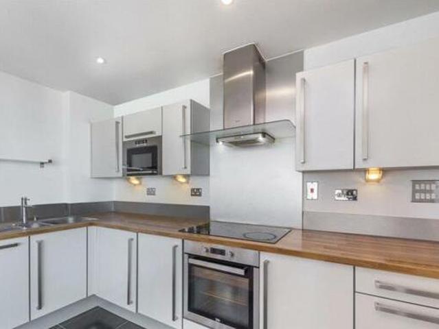 2 Bedroom Apartment For Rent In London