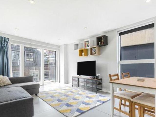 2 Bedroom Apartment For Rent In London