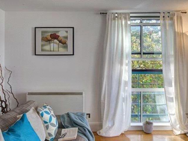 2 Bedroom Apartment For Rent In London