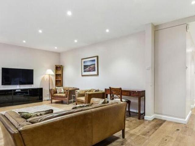 2 Bedroom Apartment For Rent In London