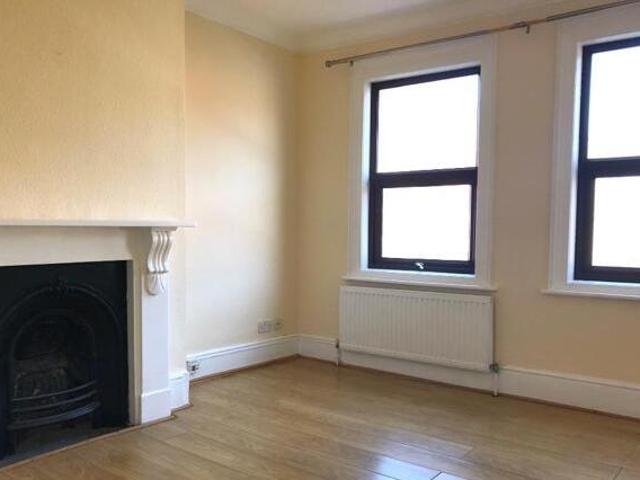 2 Bedroom Apartment For Rent In London