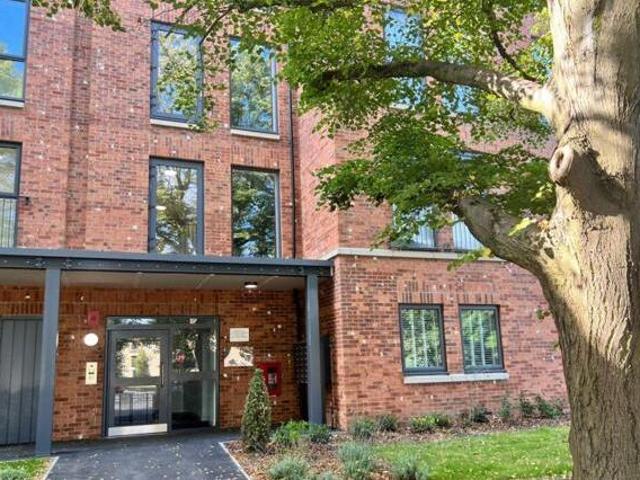 2 Bedroom Apartment For Rent In London