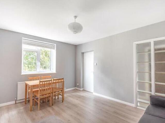 2 Bedroom Apartment For Rent In London