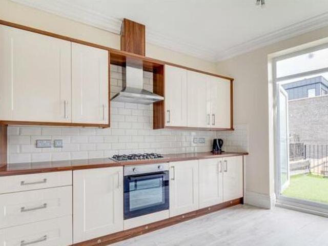 2 Bedroom Apartment For Rent In London