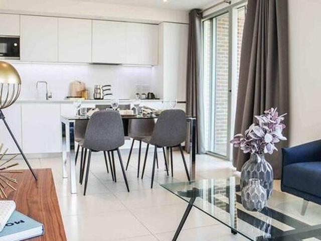 2 Bedroom Apartment For Rent In London