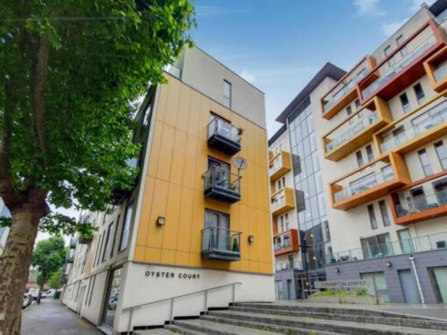 2 Bedroom Apartment For Rent In London