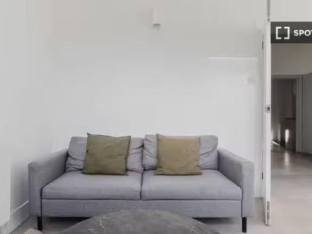 2 bedroom apartment for rent in London